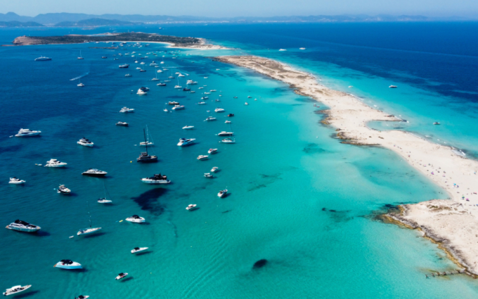 Spain Dominates Lonely Planet’s 20 Best Beaches in Europe for 2026